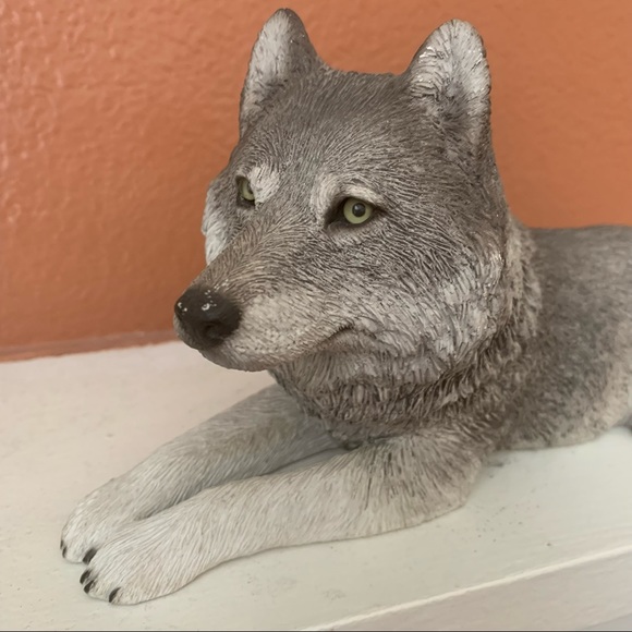 Sandicast | Art | Authentic Sandicast Gray Wolf Sculpture | Poshmark